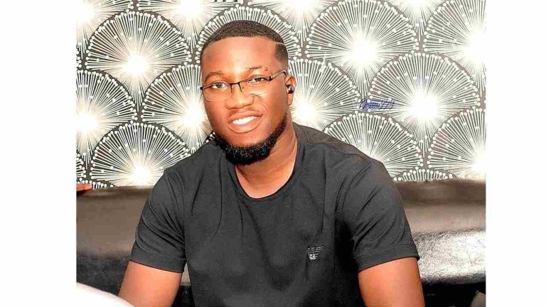 Bénin: le tiktokeur Méryl Djokoui enfin libéré après un an de prison ...