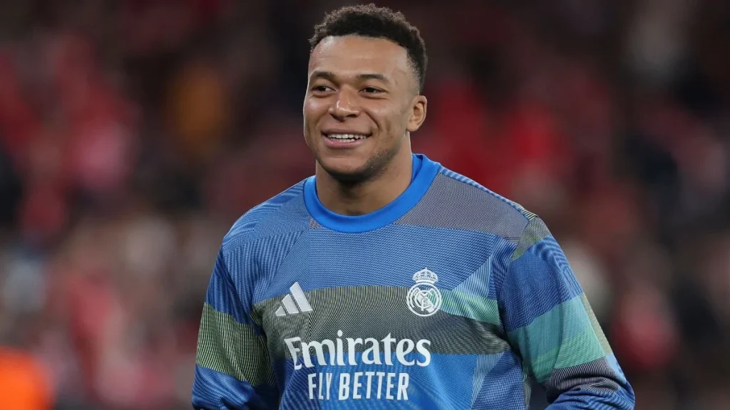 Real Madrid: Kylian Mbappé de retour à l'entrainement - Bénin Web TV